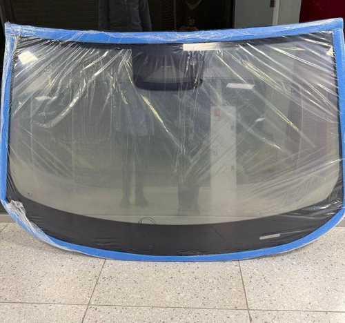 Лобовое переднее стекло Li Xiang L9