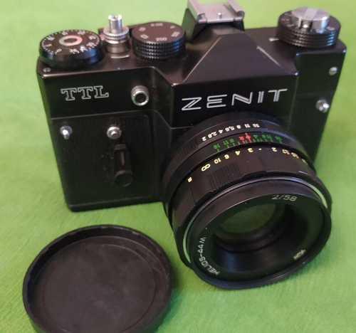 Zenit ttl с объективом