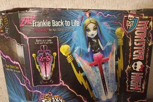 Игровой набор и кукла Monster high