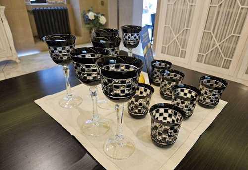 Винные бокалы и стаканы для воды