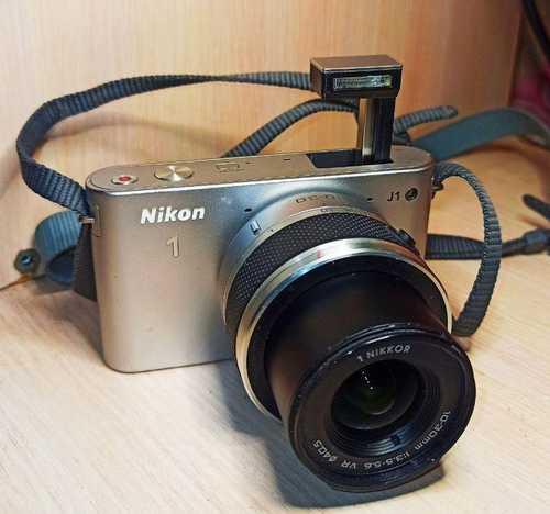 Фотоаппарат Nikon 1 j1