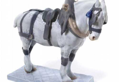 Фарфоровая фигура "Лошадь". Royal Copenhagen
