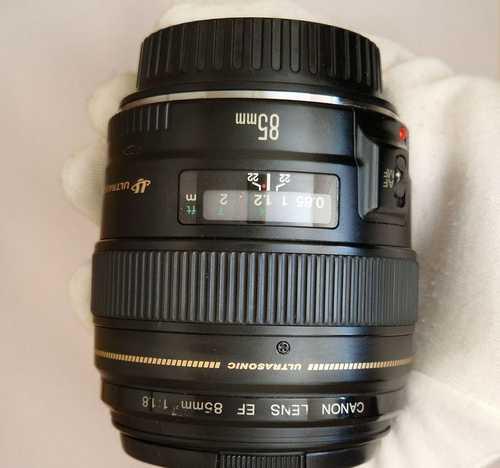 Canon EF 85mm f/1.8 USM Кенон 85мм 85