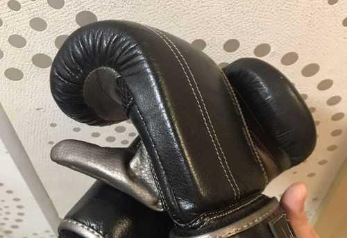 Боксерские перчатки clinch для снарядов