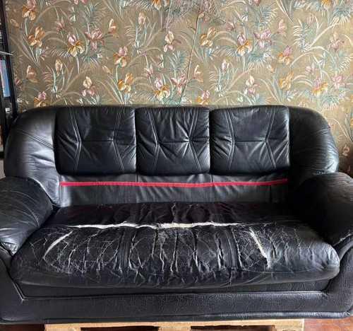 Продам диван Б/У