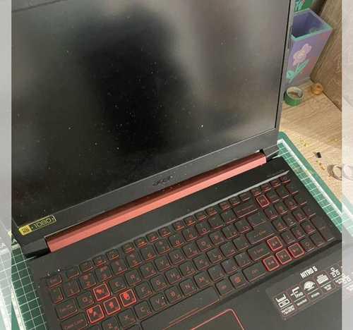 15.6" Ноутбук Acer Nitro 5 (AN515-54-78S8)