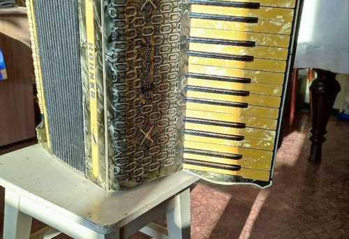 Hohner tango 2