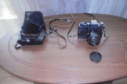 Фотоаппарат Зенит 19 с обьективом Зенитар-м