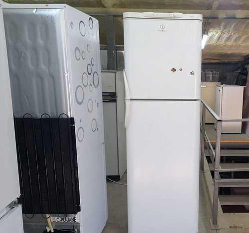 Холодильник Indesit R36NFG015(А589)(3759)