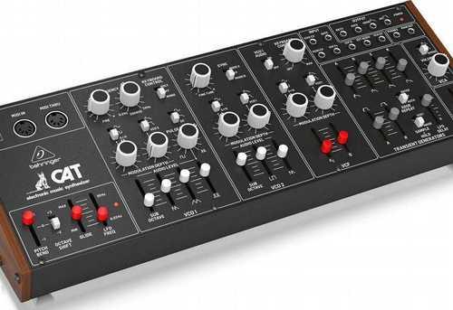 Аналоговый синтезатор Behringer CAT