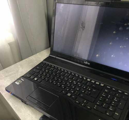 Ноутбук fujitsu lifebook ah532/g21