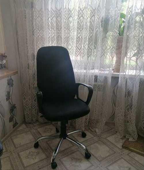 Кресло компьютерное в отл. см. фото