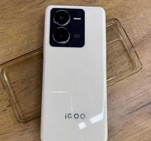 Vivo iQOO Z8, 8/256 ГБ