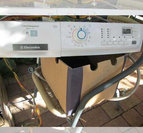 Стиральная машинка Elektrolux EWS 106410 W по запч