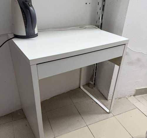 Письменный стол IKEA