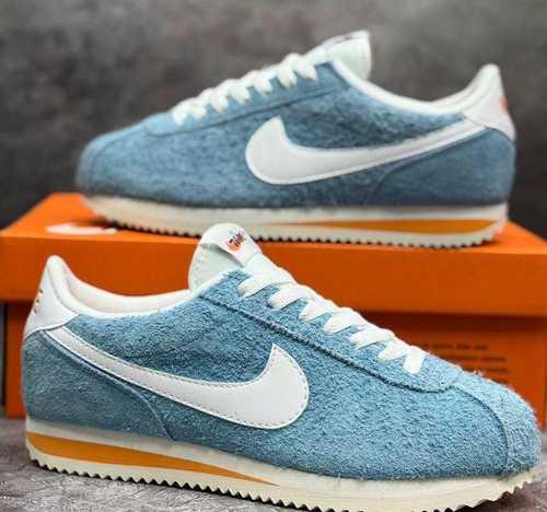 Женские кроссовки nike cortez