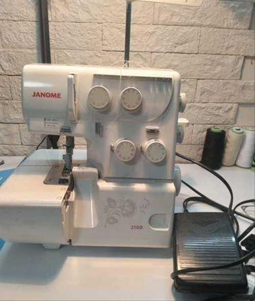 Оверлок Janome 210D