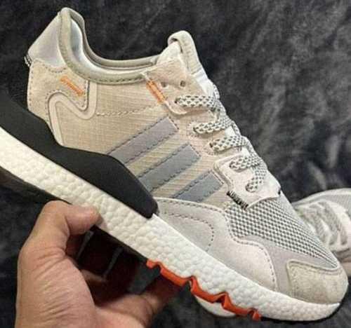 Мужские серые кроссовки adidas jogger nite