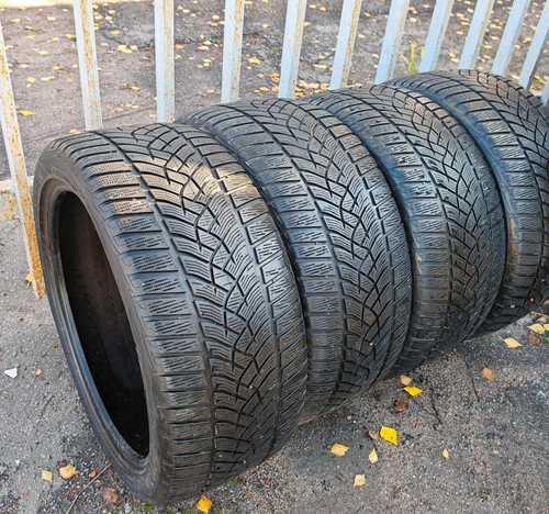 Goodyear UltraGrip Performance Gen-1 255/40 R19 100V