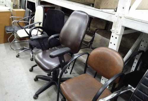 Офисные стулья и кресла бу