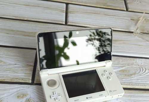 Игровая приставка Nintendo 3ds old