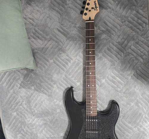 Электрогитара Squier bullet Stratocaster SSH