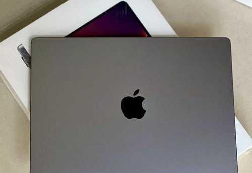 MacBook Pro 14