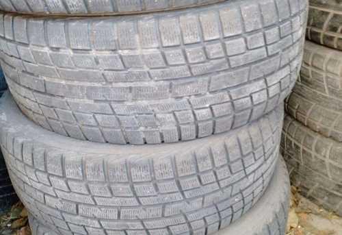 Toyo Observe Garit 3 215/55 R16 93Q