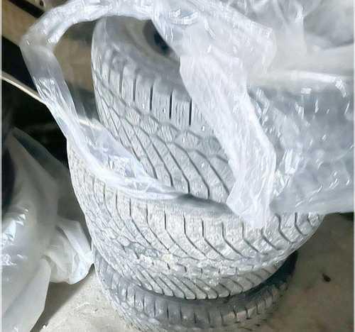 Gislaved Nord Frost 200 185/65 R15 92T