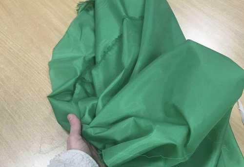 Ткань подкладочная зеленая