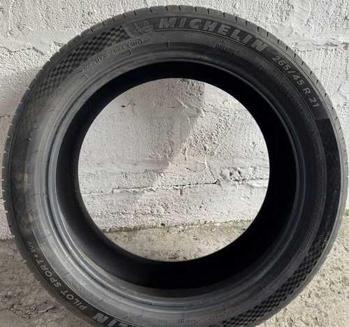 Michelin Pilot Sport 4 SUV 265/45 R21