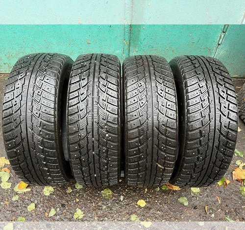 Kumho I'Zen RV KC15 215/60 R17 98T