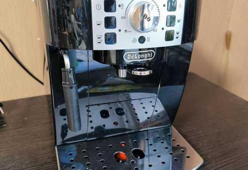 Кофемашина Delonghi Ecam 22.110