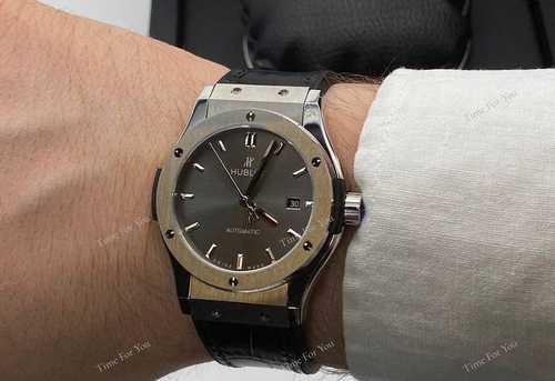 Часы Hublot classic fusion серые 42mm