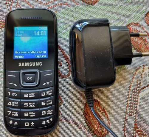 Телефон Samsung gt e1200m