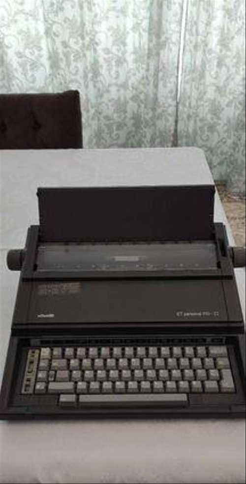 Пишущая машинка Olivetti ET personal 510-II