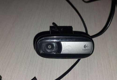 Веб-камера Logitech v-u0026 с микрофоном