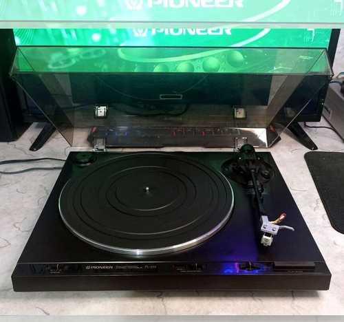 Pioneer PL-355 проигрыватель винила