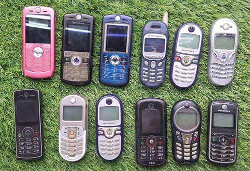 Разбор телефонов Motorola на запчасти