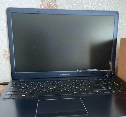 Ноутбук бу samsung NP470R5E