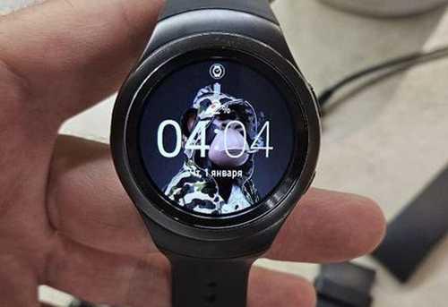 Умные часы Samsung Gear S2