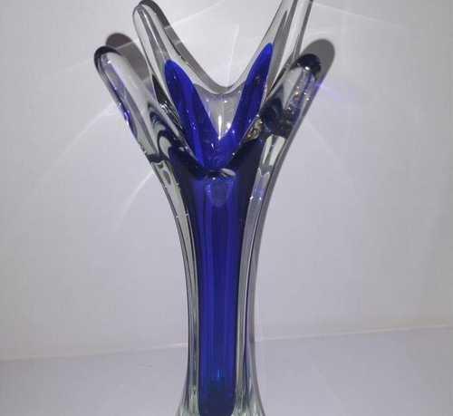 Чешская синяя ваза