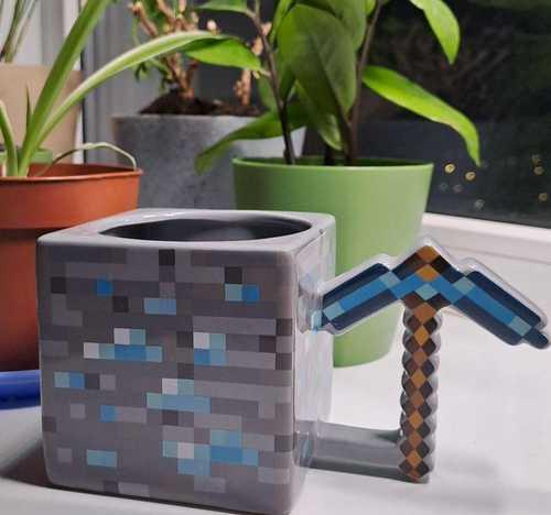 Кружка Minecraft Pickaxe Paladone