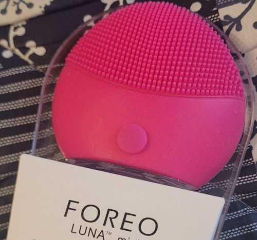 Массажер для лица foreo luna mini