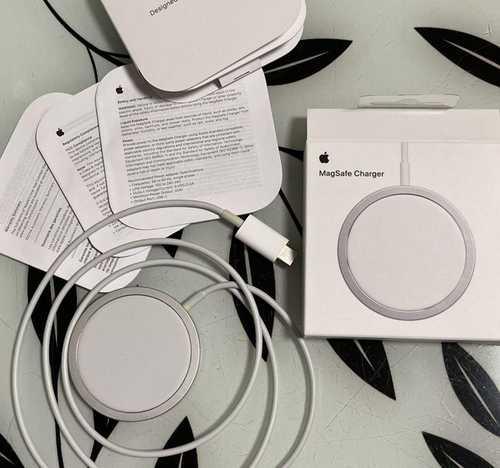 Зарядное устройство Apple MagSafe Charger