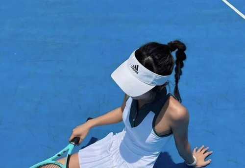 Теннисное платье с воротником поло