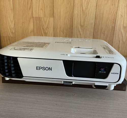 Проектор epson