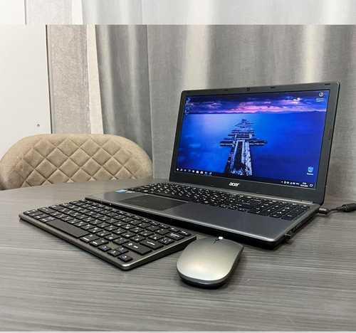 Продам ноутбук acer Aspire E1 - V5WE2