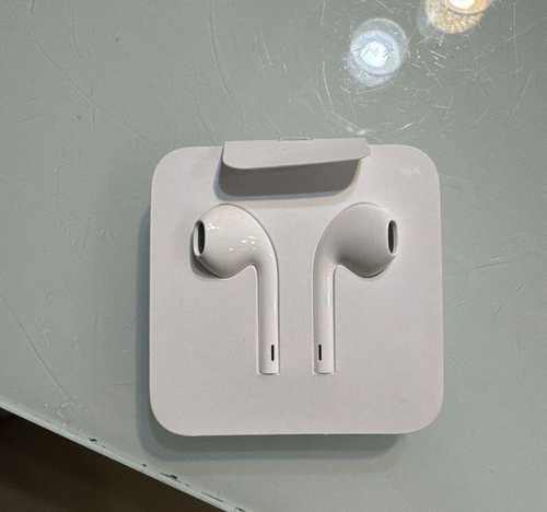 Наушники apple earpods lightning из комплекта