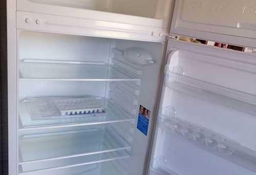 Продам новый Холодильник indezit